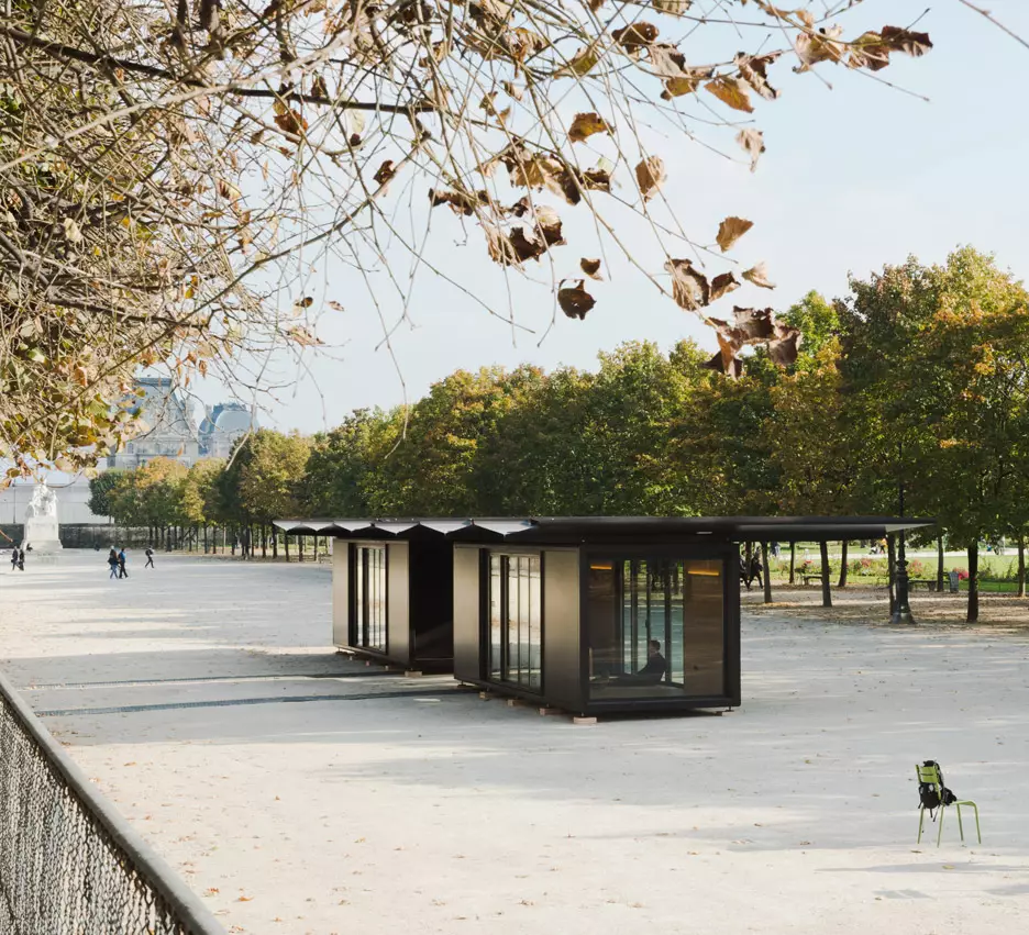 Ku rakibida Kiosque ee Jardin des Tuileries ee Ronan iyo Erwan Bouroullec