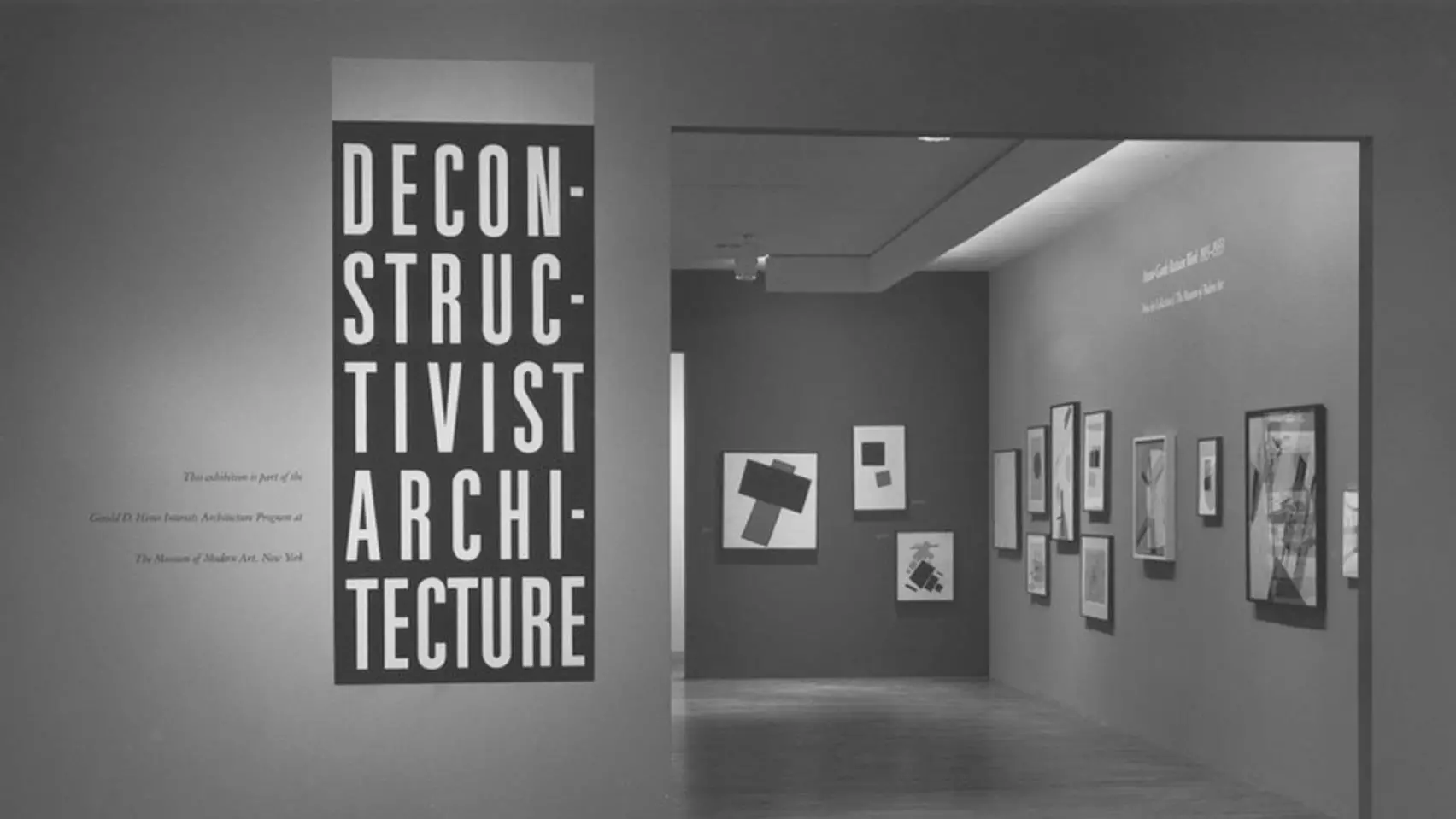 Pito ka sayo nga deconstructivist nga mga bilding gikan sa seminal exhibition sa MoMA