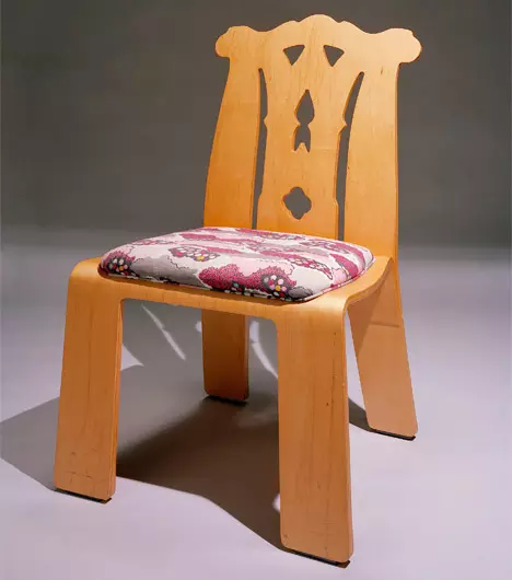 Chipendale Chair vum Robert Venturi an Denise Scott Brown