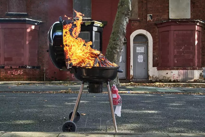 Kusanya ibishushanyo mbonera bya ceramic ubiteka muri barbecue