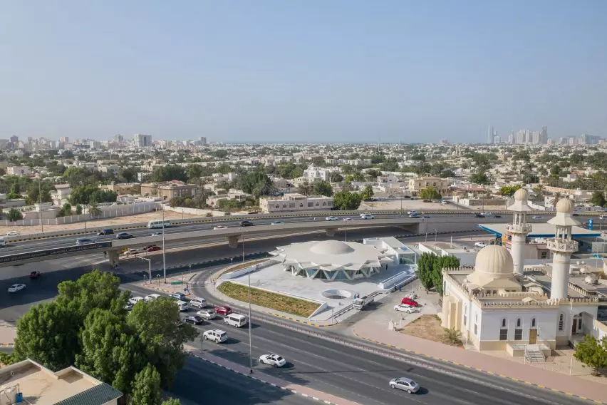 Brutalist Flying Saucer en Sharjah por SpaceContinuum Design Studio para Sharjah Art Foundation