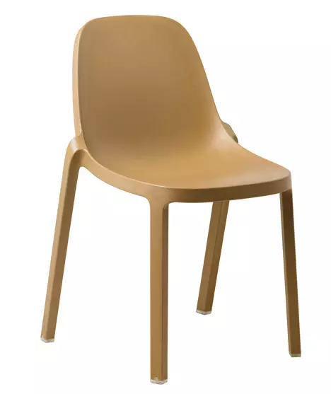 Sgabello e sgabello Broom di Philippe Starck per Emeco