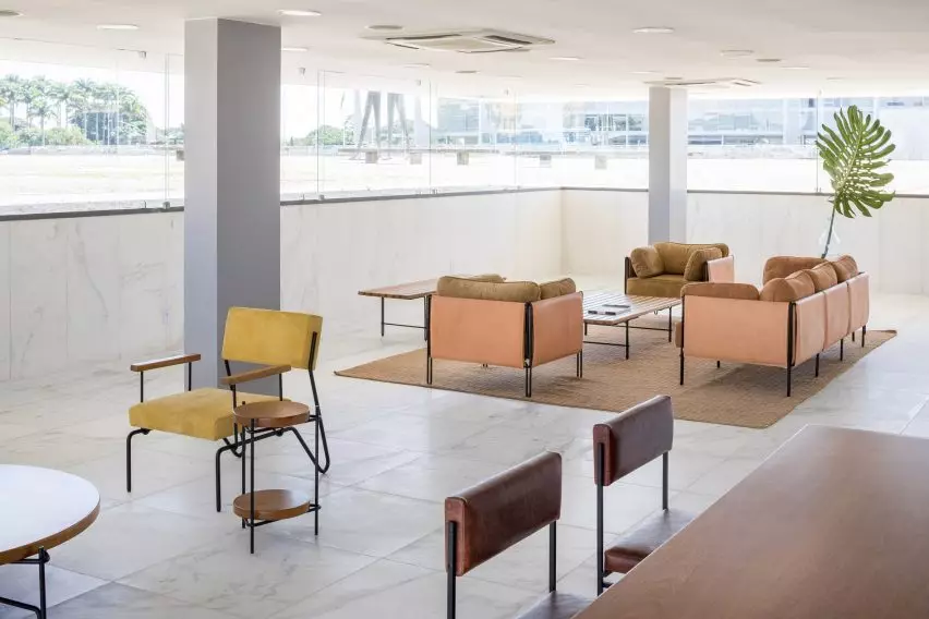 Oscar Niemeyer Tea House ដោយ Bloco Arquitetos និង Equipe Lamas
