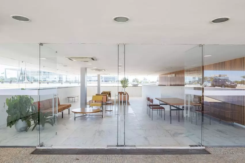 Oscar Niemeyer Tea House av Bloco Arquitetos og Equipe Lamas