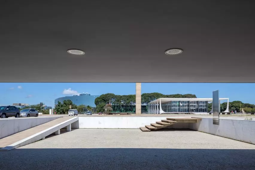 Bloco Arquitetos နှင့် Equipe Lamas မှ Oscar Niemeyer Tea House