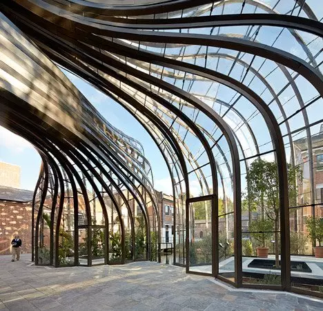 Thomas Heatherwick မှ Bombay Sapphire - Hufton and Crow မှ ဓာတ်ပုံရိုက်သည်။