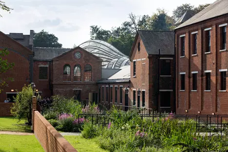 Nhà máy chưng cất Bombay Sapphire của Thomas Heatherwick