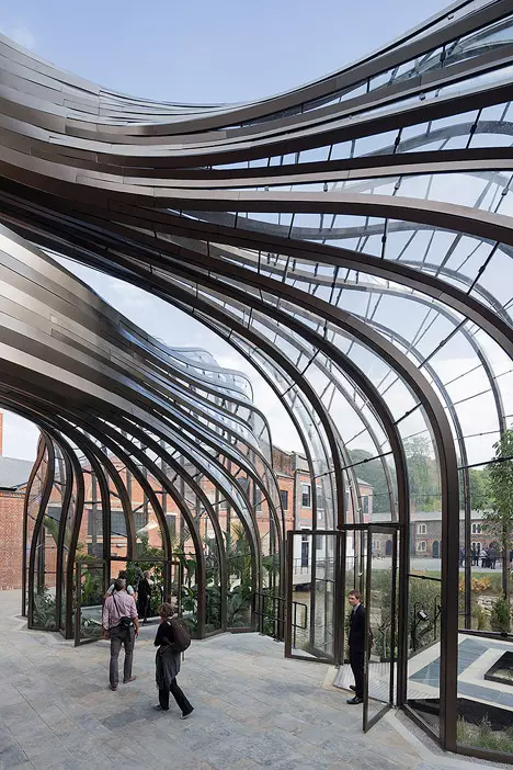 Nhà máy chưng cất Bombay Sapphire của Thomas Heatherwick