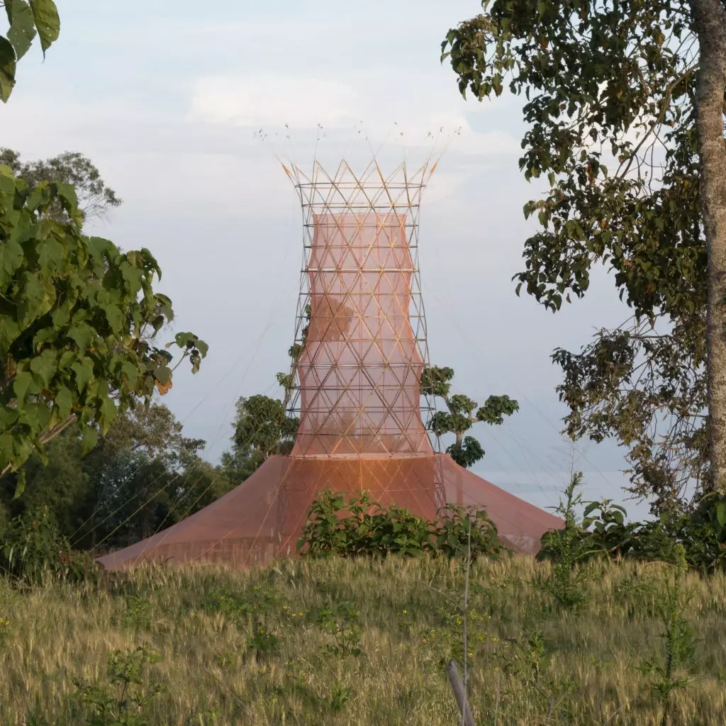 Movie: Warka Water Towers ikore omi mimu mimọ lati afẹfẹ