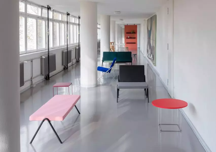 La marque berlinoise Loehr lance une collection de meubles inspirés de l'architecture 2852_1