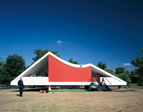 Serpentine Gallery Pavilion 2003 pa Oscar Niemeyer