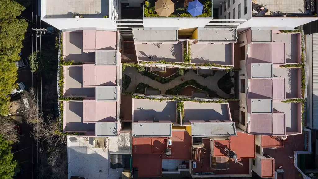 CPDA Arquitectos משלבת "גן סודי" בבניין מקסיקו סיטי