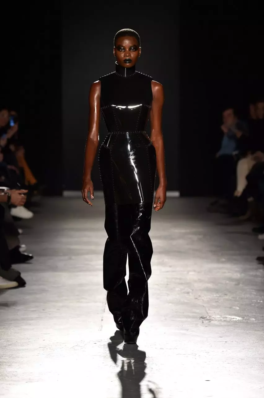 Gareth Pugh palaa 1980-luvun tehopukeutumiseen uusimman malliston kanssa 29216_5