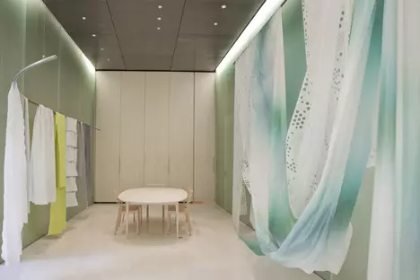 Kinnasand Milan showroom troch Toyo Ito