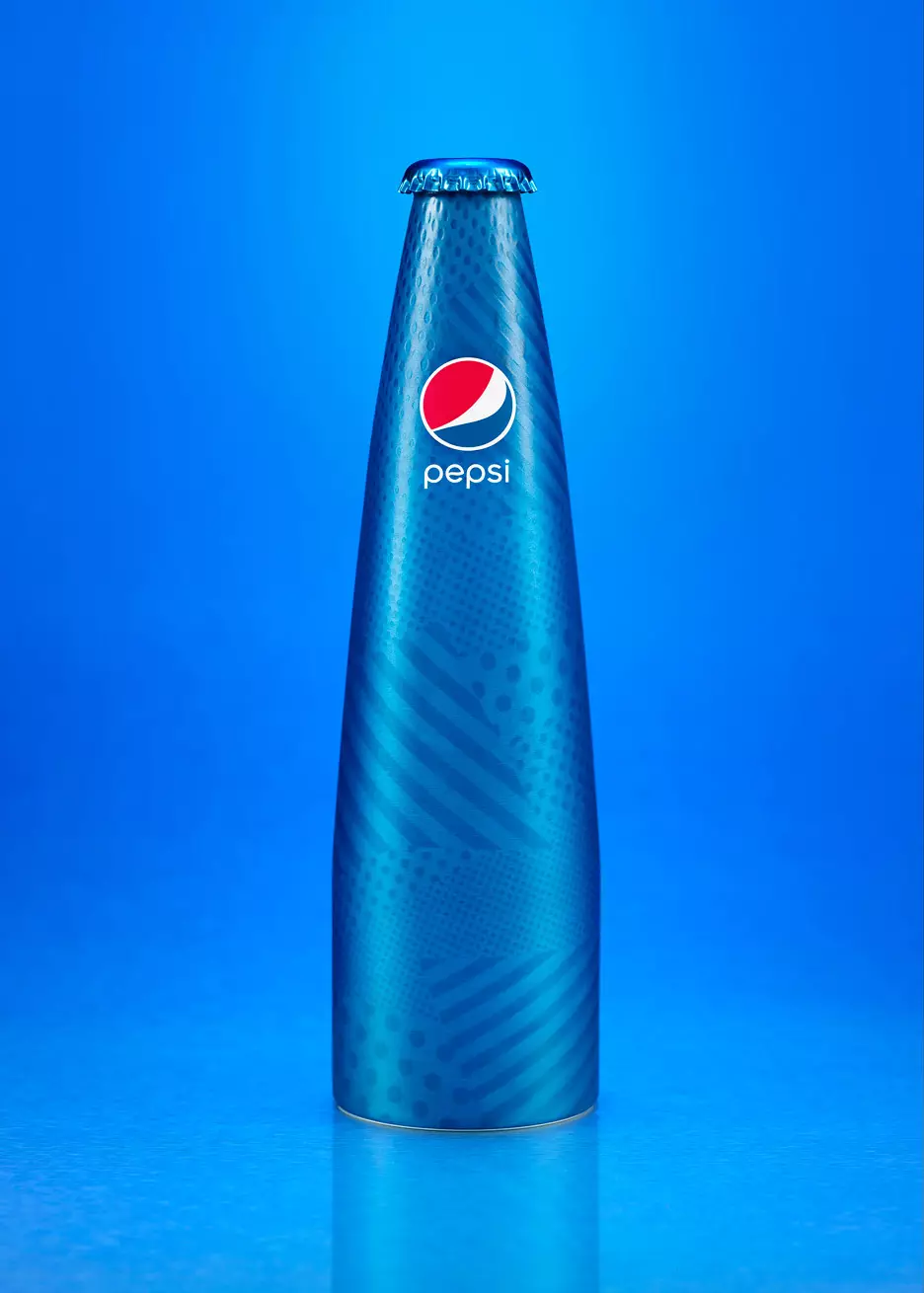 Prestige botella de Pepsi de Karim Rashid para la semana del diseño de Milán 2016