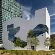 Bibliothèque Queens à Hunter's Point par Steven Holl Architects