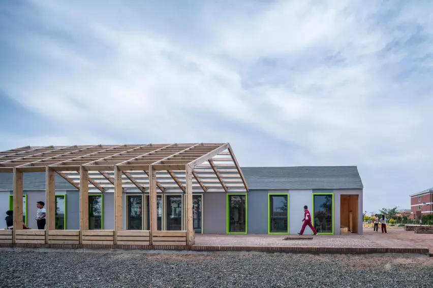 Huxia Star Library nipasẹ Dots Architects