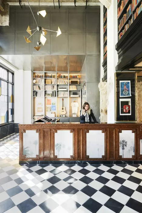 Ace Hotel restoration and interior, Los Angeles by Commune, 2014. Kuha ni Spencer Lowell