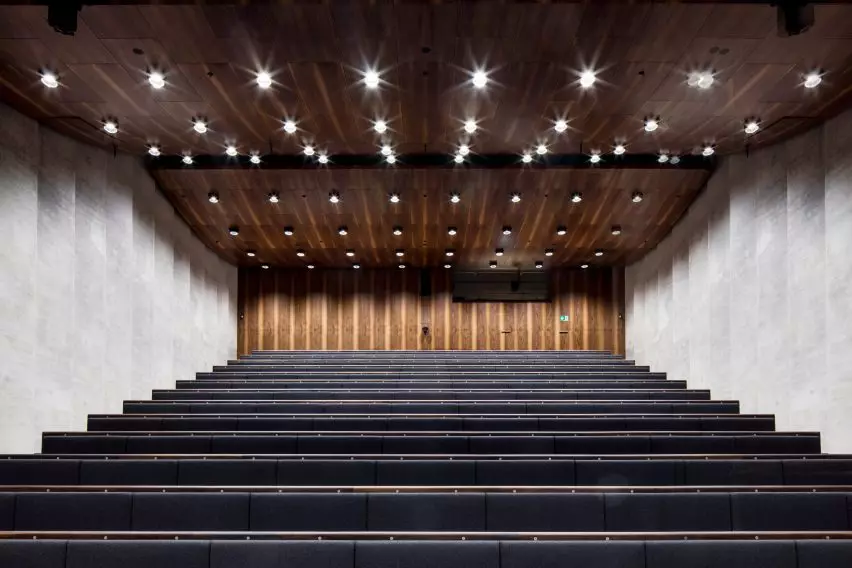 I-Auditorium kaJames Simon Galerie eBerlin nguDavid Chipperfield Architects