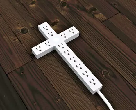 Prepäťová ochrana Crucifix z výroby