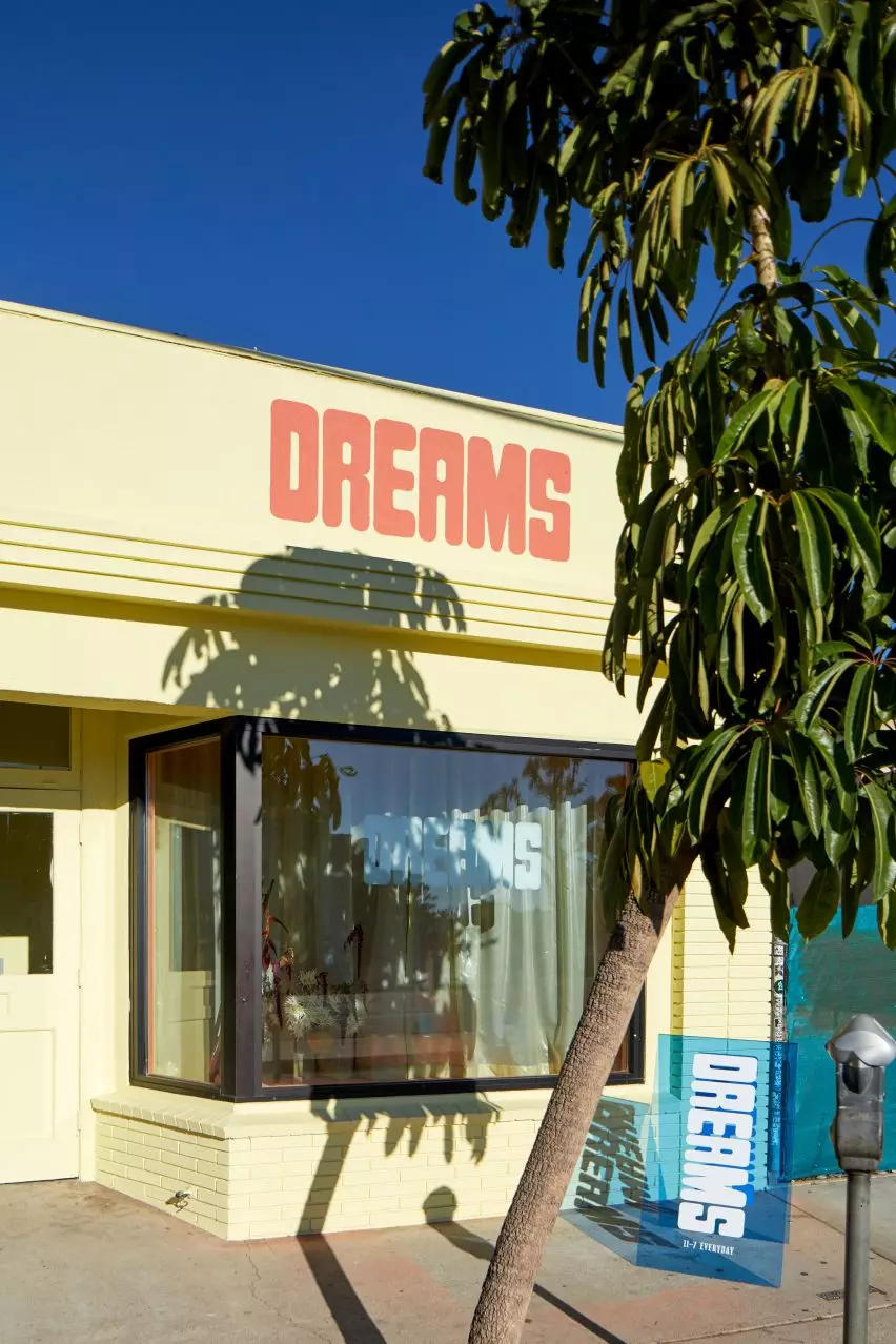 Dreams Los Angeles-ը Ադի Գուդրիխի կողմից