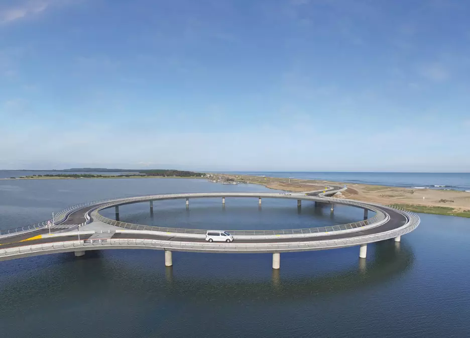 Puente Laguna Garzon de Rafael Vinoly