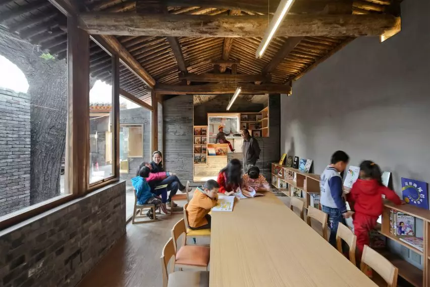 Cha'er Hutong Children ká Library ati Art Center