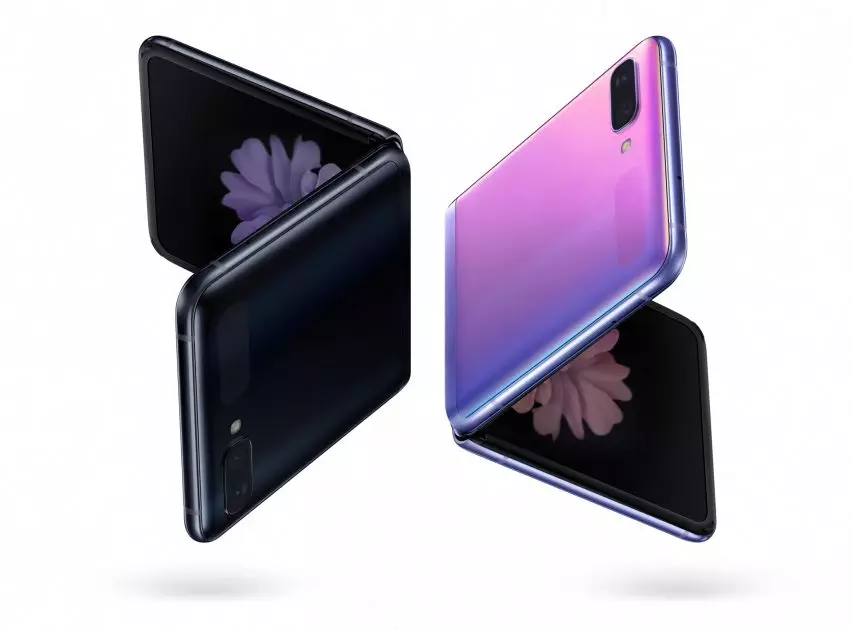 “Samsung” bukulýan “Galaxy Z Flip” smartfonyny çykardy 31492_10