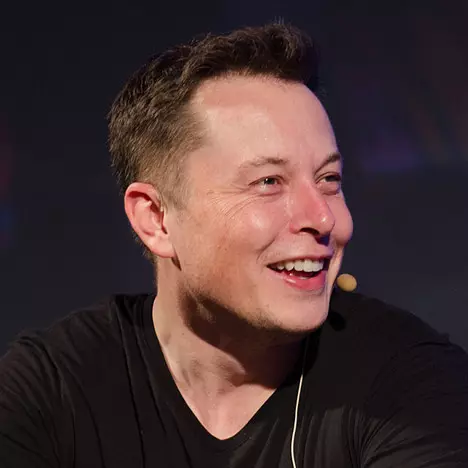 Tesla automobili će za dvije godine biti potpuno bez vozača, kaže Elon Musk 32176_1