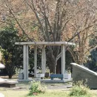 غرفه یادبود هیو ماسکلا، نوازنده شیپور آفریقای جنوبی توسط دیوید آجایه