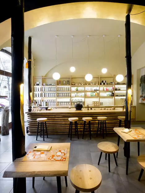 Чайный магазин в Праге от A1 Architects