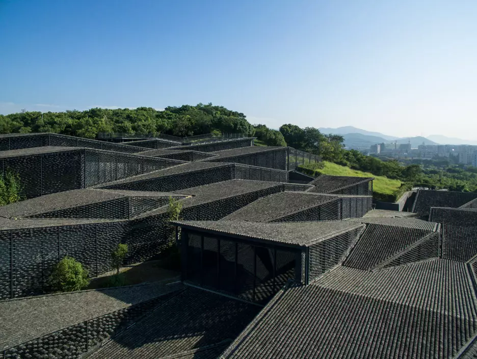 China Academy Arts door Kengo Kuma en gefotografeerd door Eiichi Kano