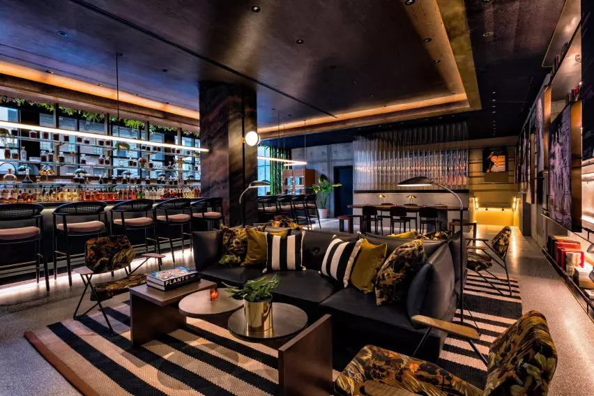 Moxy Chelsea Hotel ji hêla Rockwell Group û Yabu Pushelberg ve