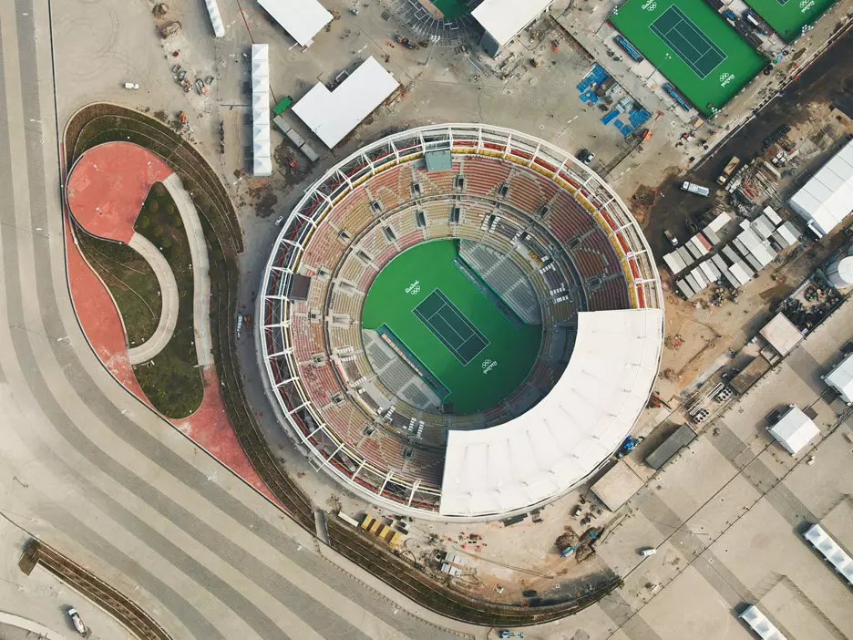 Аэрофотоснимки Рио в преддверии Игр, сделанные Джайлзом Прайсом.