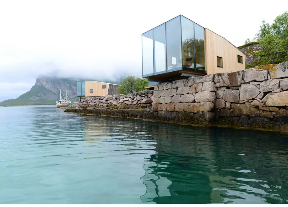 Snorre Stinessen Arkitektur எழுதிய Manshausen Island Resort