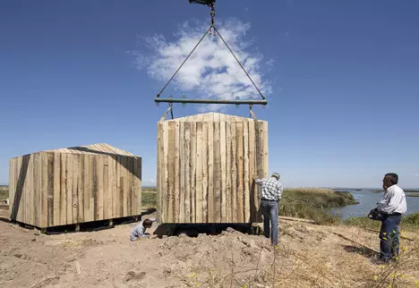 Cabanas no Rio de Aires Mateus