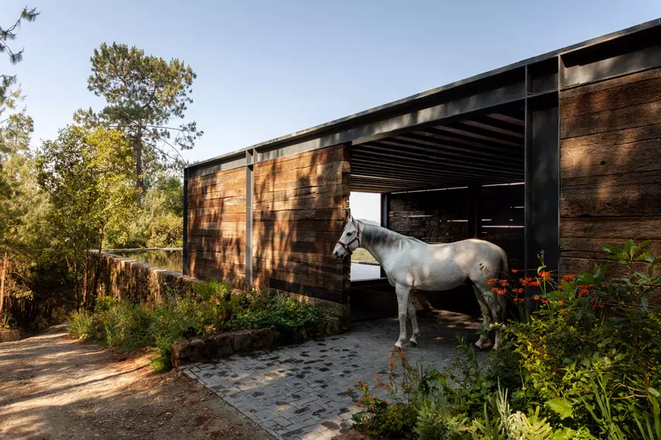 El Mirador House ji hêla Manuel Cervantes CC Arquitectos