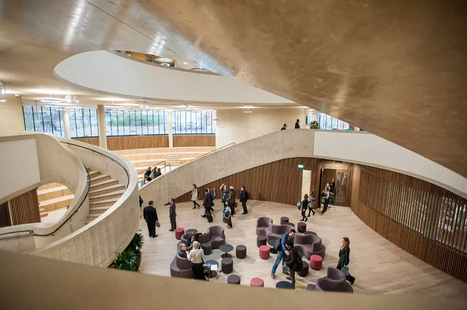 Blavatnik Tsev Kawm Ntawv Kev Tswj Xyuas ntawm University of Oxford los ntawm Herzog & de Meuron