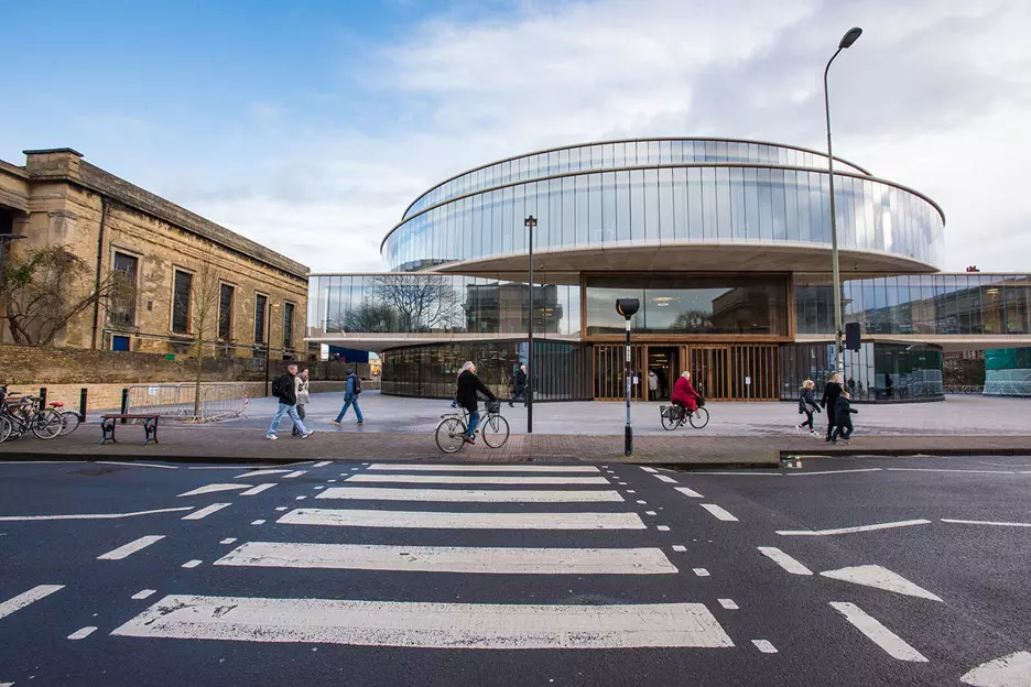 Blavatnik Tsev Kawm Ntawv Kev Tswj Xyuas ntawm University of Oxford los ntawm Herzog & de Meuron