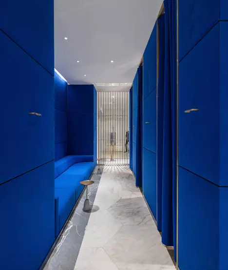 Aye Onise Awọn ọkunrin Selfridges nipasẹ Alex Cochrane Architects