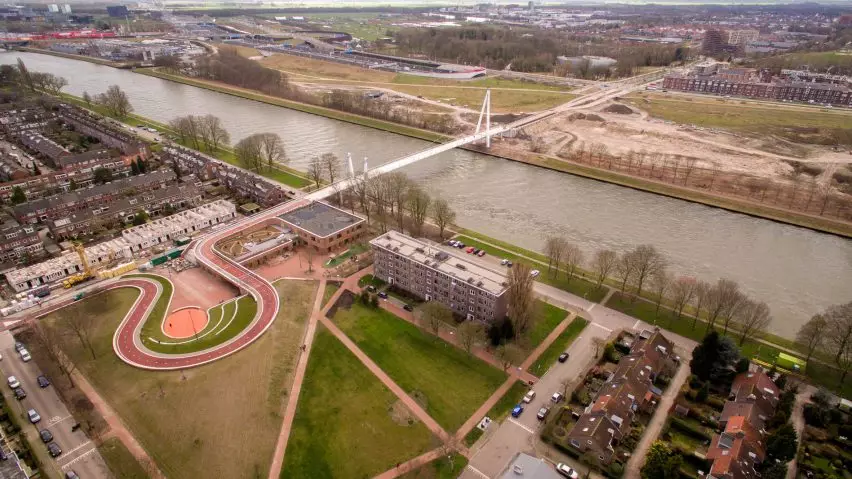 Jembatan Dafne Schippers dening arsitek NEXT lan Rudy Uytenhaak Architectenbureau