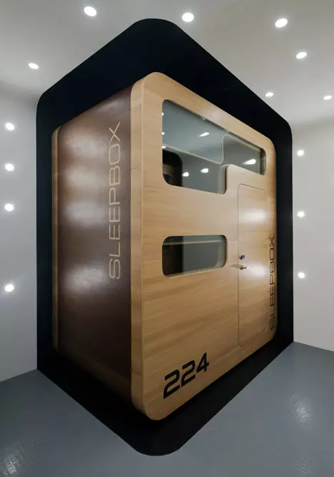 Sleepbox Hotel Tverskaya oleh Arch Group