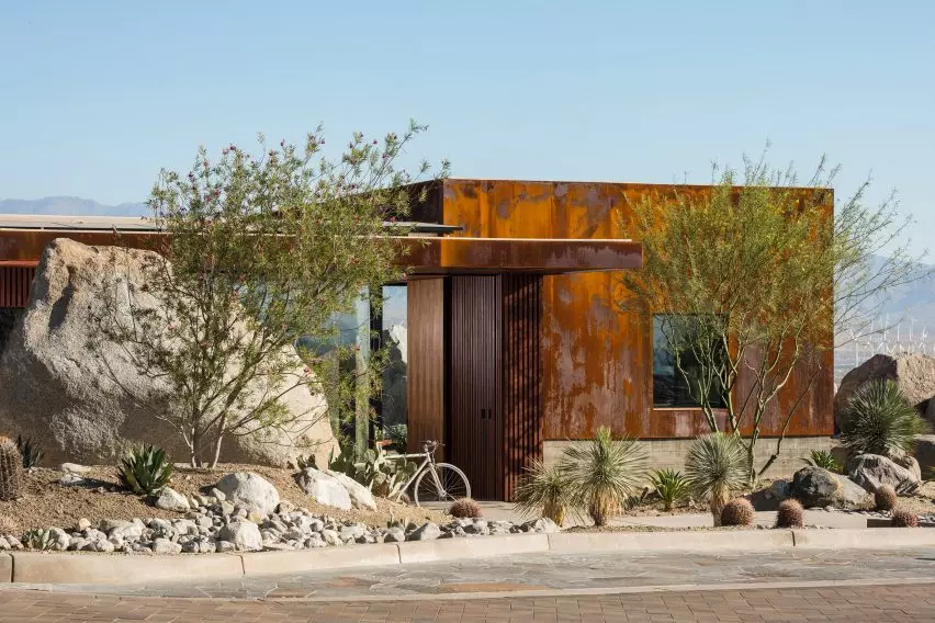 Desert Palisades Guardhouse troch Studio AR+D