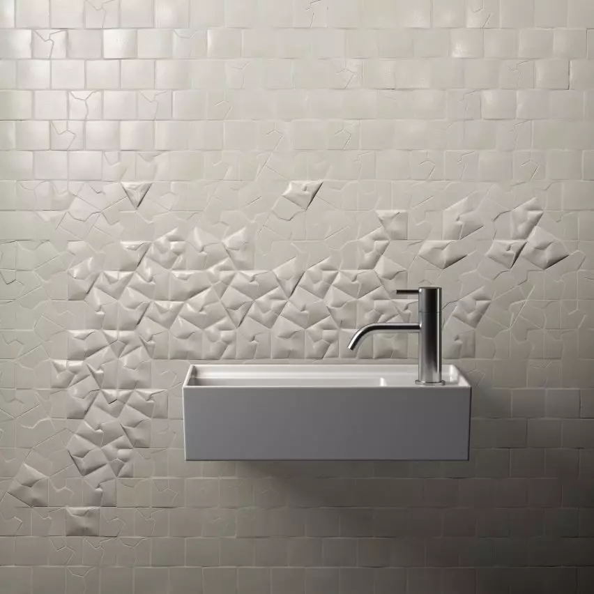 Bílé čtvercové dlaždice od Giovanniho Barbieriho na 3D stěně