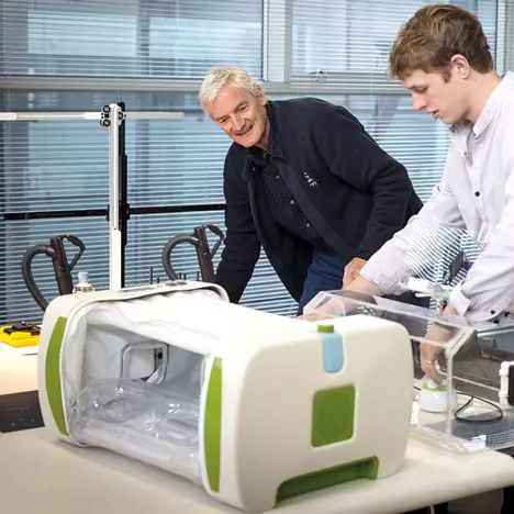 James Dyson Loka mpandresy 2014 MOM Incubator