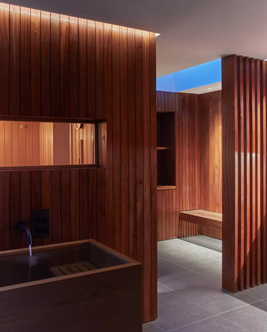 Haus und Sauna in Cambridge von Neil Dusheiko Architects