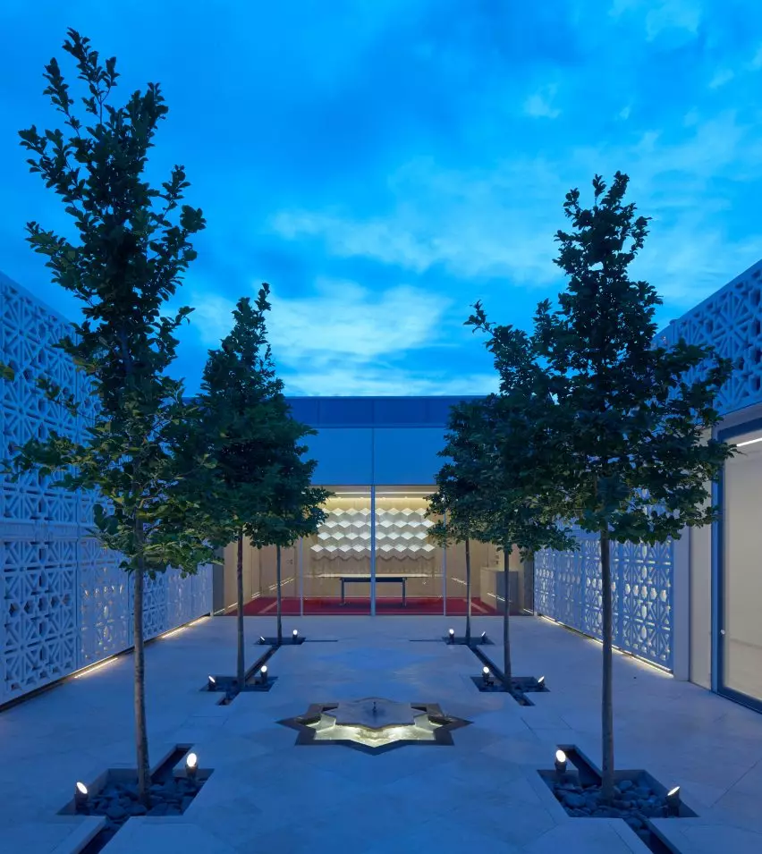 Fumihiko Maki ya kammala Aga Khan Center a King Cross na London 35243_7