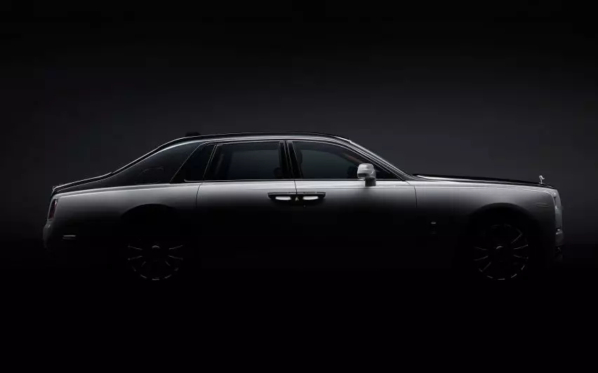 Rolls-Royce نے نئی فینٹم کار کی نقاب کشائی کی۔