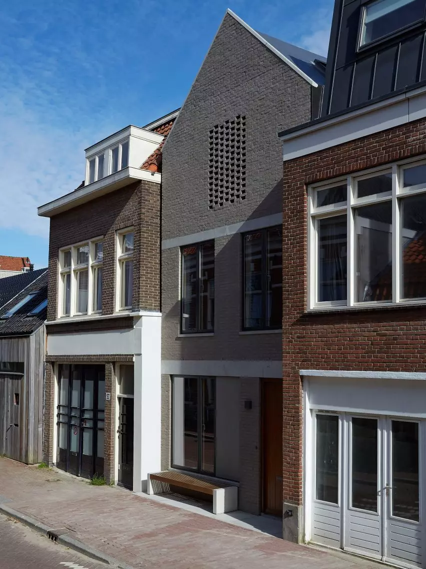 منزل wenslauer-31-44-amsterdam-architecture-Residential_dezeen_2364_col_14