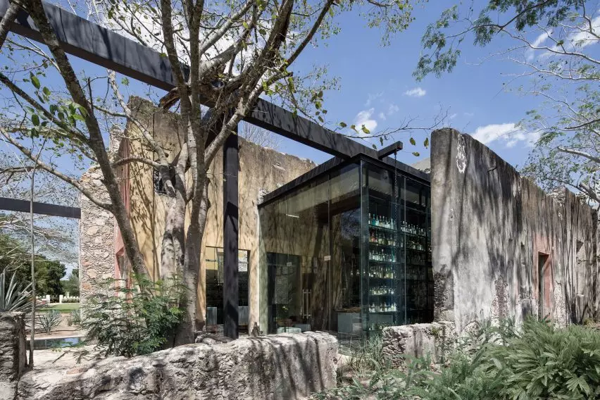 Jorge Bolio Arquitectura 設計的 Ixi'im 餐廳